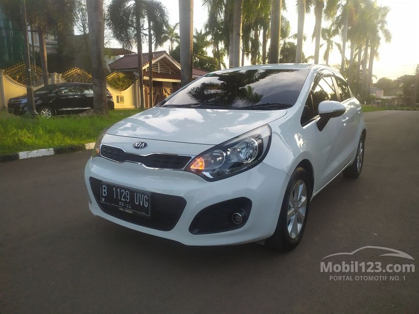 Jual Mobil KIA Rio 2013 1.4 di DKI Jakarta Automatic Hatchback Putih Rp ...