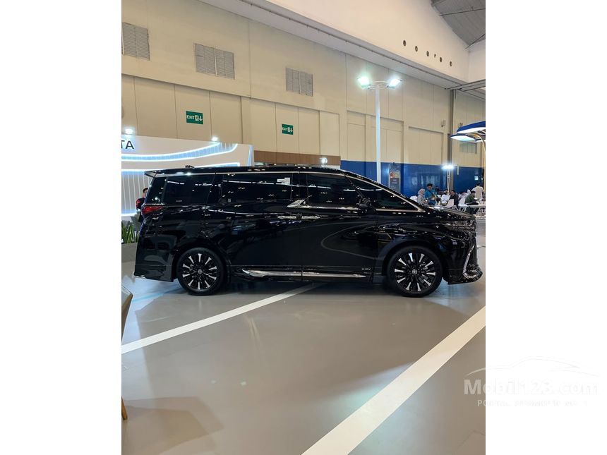 Jual Mobil Toyota Alphard 2024 HEV (Non Premium Color) 2.5 di DKI ...
