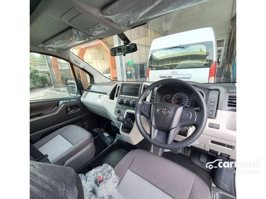 Jual Mobil Toyota Hiace 2022 Premio 2.8 di Jawa Barat Manual Van Wagon ...