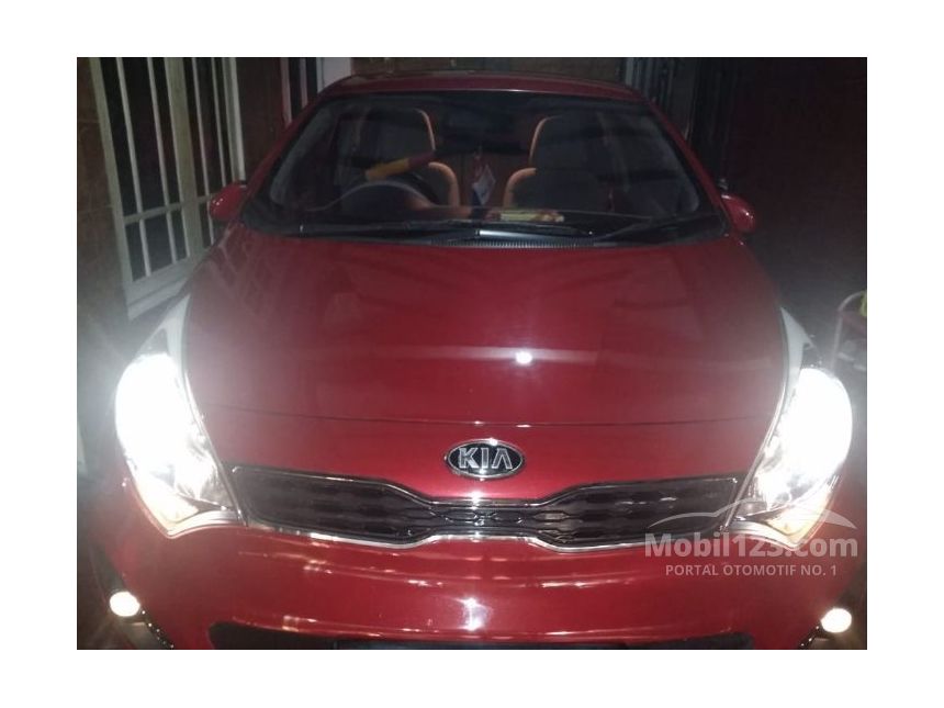 Jual Mobil KIA Rio 2013 UB 1.4 di Jawa Barat Automatic Hatchback Merah ...