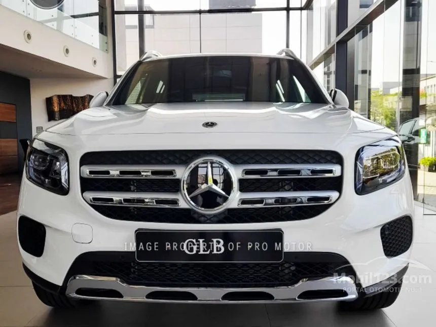 Jual Mobil Mercedes-Benz GLB200 2023 Progressive Line 1.3 di DKI ...