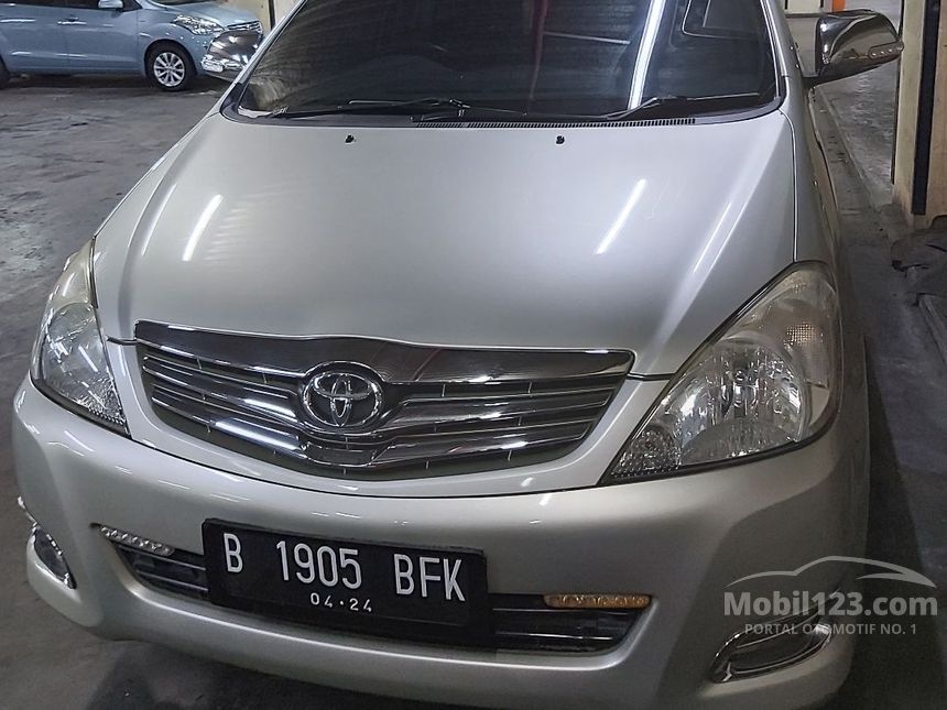 Jual Mobil Toyota Kijang Innova 2009 V 2.0 di DKI Jakarta Automatic MPV ...