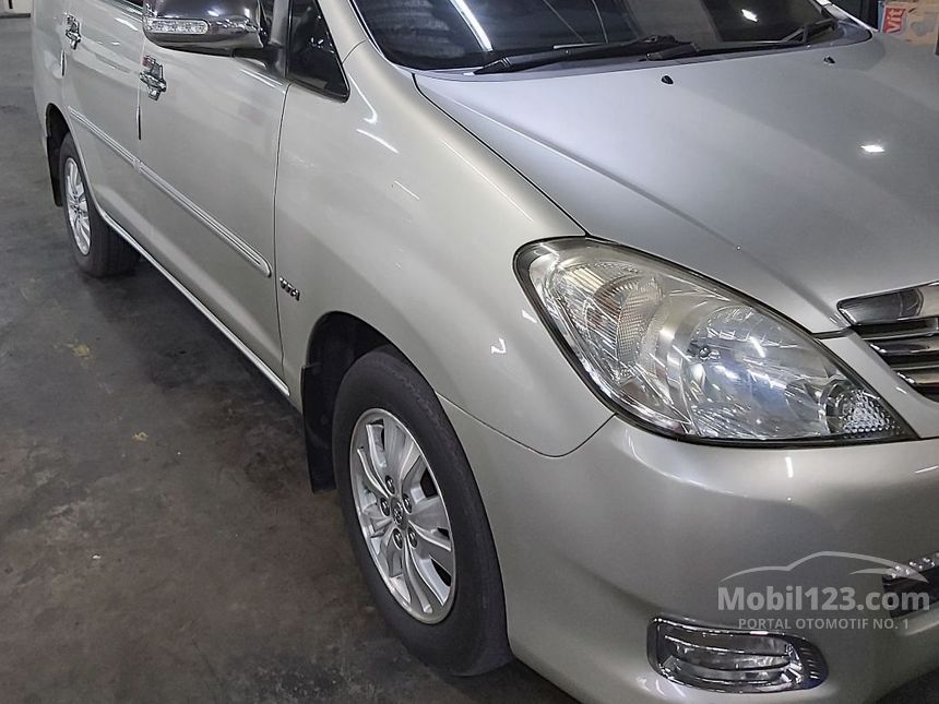 Jual Mobil Toyota Kijang Innova 2009 V 2.0 di DKI Jakarta Automatic MPV ...