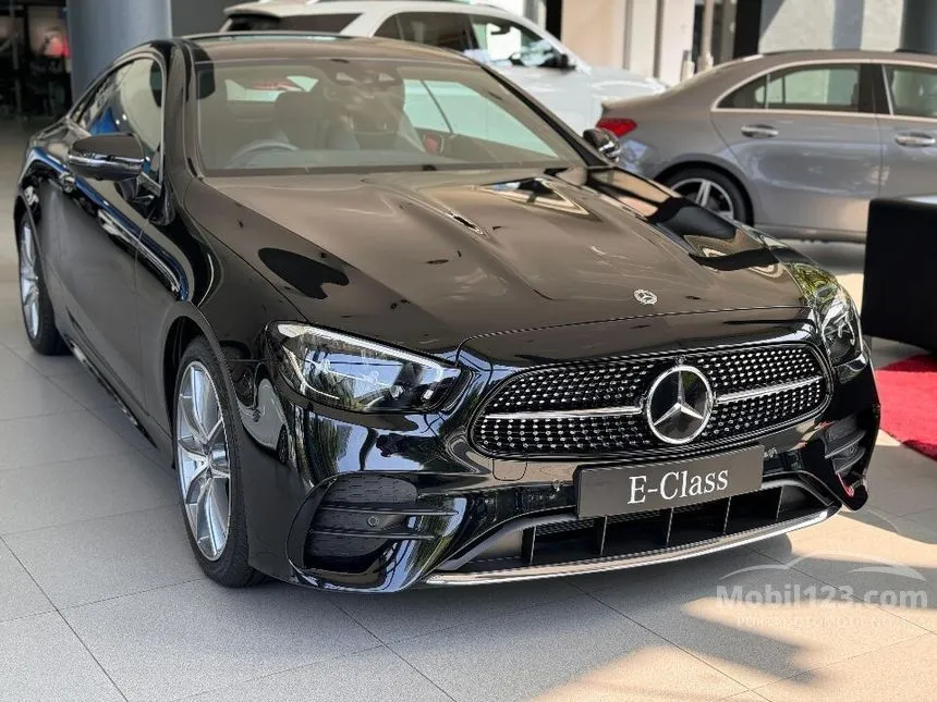 Jual Mobil Mercedes-Benz E200 2023 AMG Line 2.0 di DKI Jakarta Automatic Coupe Hitam Rp 1.750 ...