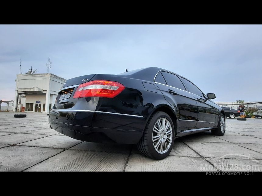 Jual Mobil Mercedes-Benz E250 2010 CGI 1.8 di DKI Jakarta Automatic Sedan Hitam Rp 245.000.000 ...
