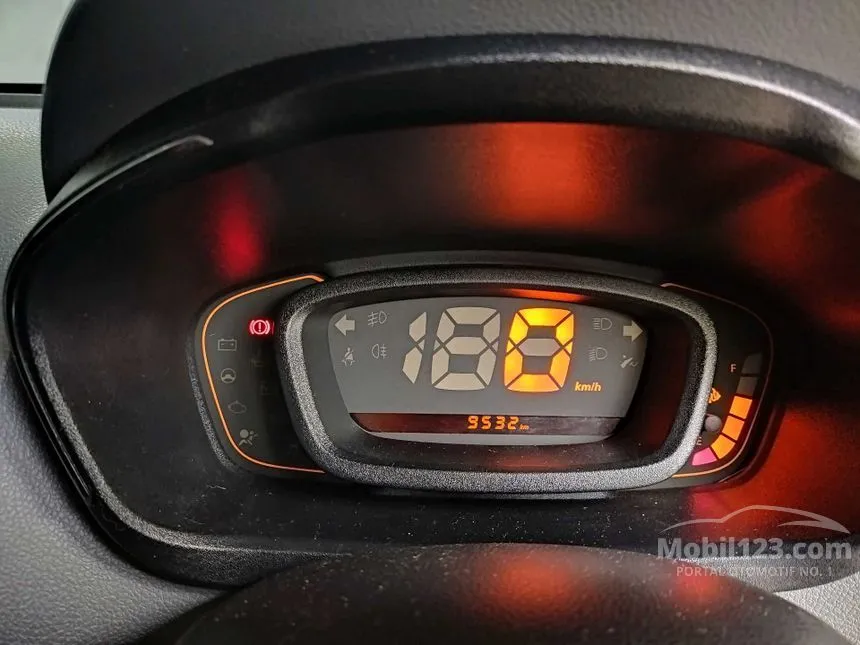 Jual Mobil Renault Kwid 2018 1.0 di DKI Jakarta Manual Hatchback Merah ...