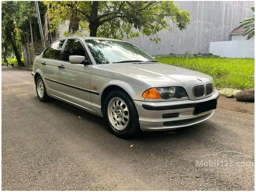 Jual Mobil BMW 318i 2002 E46 2.0 di DKI Jakarta Automatic Sedan Silver Rp 63.000.000 - 9801737 ...