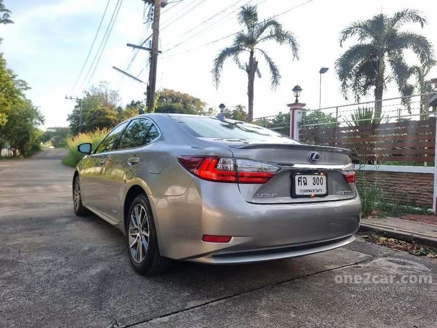 2015 Lexus ES300h 2.5 (ปี 13-16) Luxury Sedan for sale on One2car