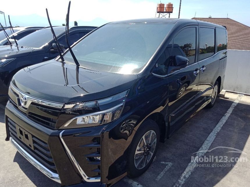 Jual Mobil Toyota Voxy 2021 2.0 di Jawa Barat Automatic Wagon Hitam Rp ...
