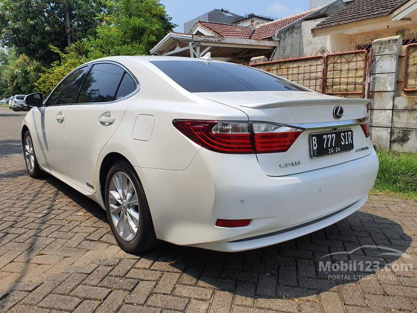 Jual Mobil Lexus ES300h 2014 ES300h 2.5 di DKI Jakarta Automatic Sedan Putih Rp 350.000.000 ...