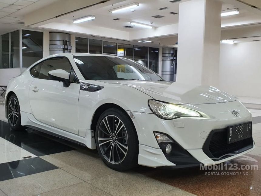 Jual Mobil Toyota 86 2014 V TRD 2.0 di DKI Jakarta Automatic Coupe Putih Rp 555.000.000 ...