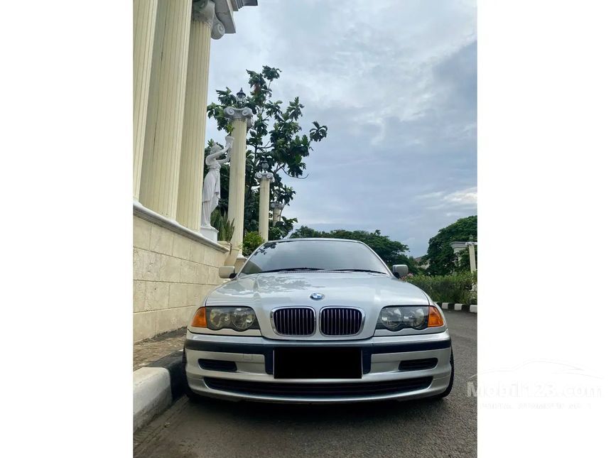 Jual Mobil BMW 318i 2001 1.9 di DKI Jakarta Automatic Sedan Silver Rp ...