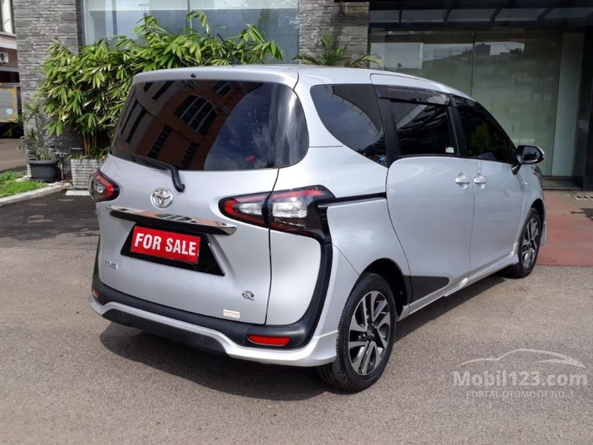 Jual Mobil Toyota Sienta 2017 Q 1.5 di DKI Jakarta Automatic MPV Silver ...