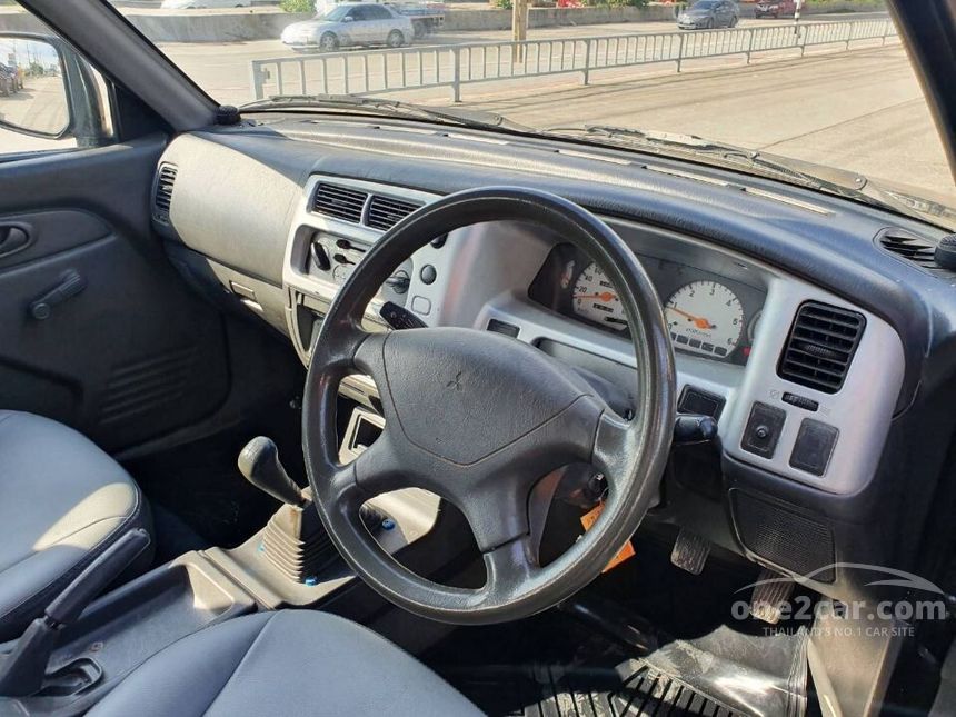 Mitsubishi Strada 2004 MEGA CAB GL 2.5 เกียร์ธรรมดา สีดำ | One2car.com ...