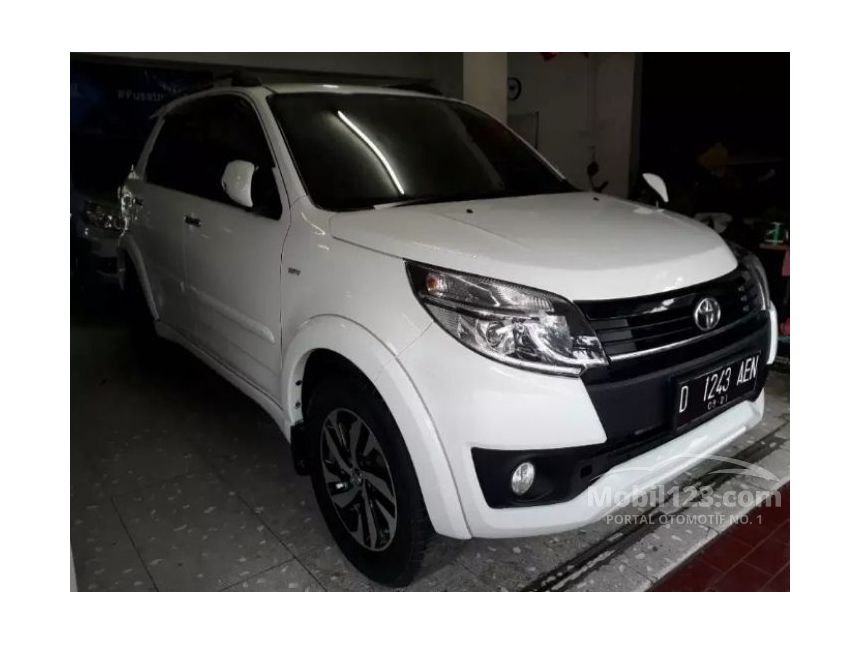 Jual Mobil Toyota Rush 2016 G 1.5 di Jawa Barat Automatic SUV Putih Rp ...