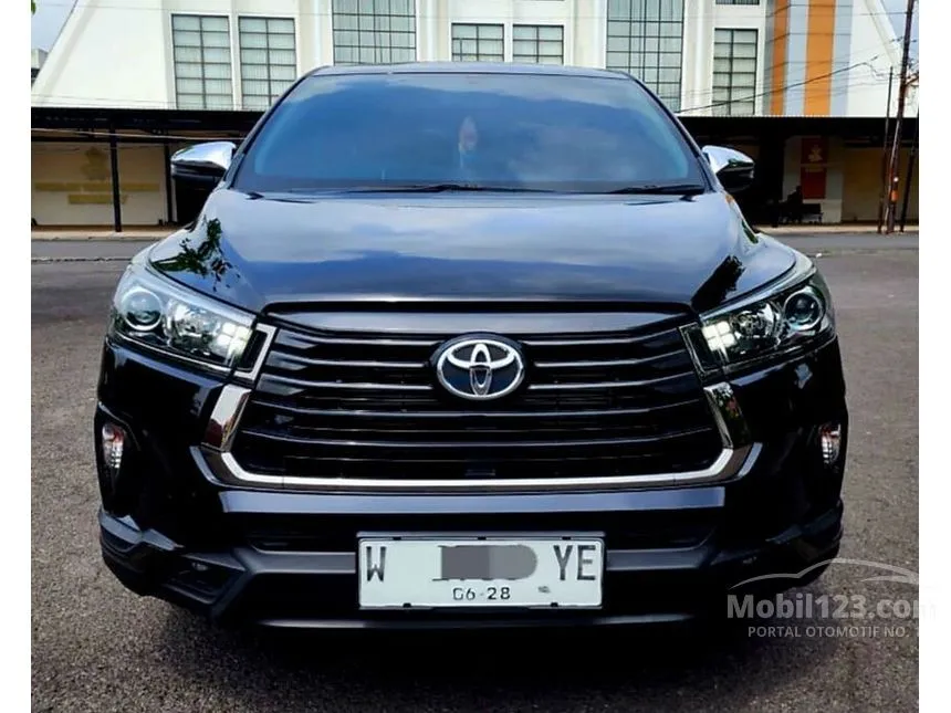 Jual Mobil Toyota Innova Venturer 2021 2.4 di Jawa Timur Automatic ...