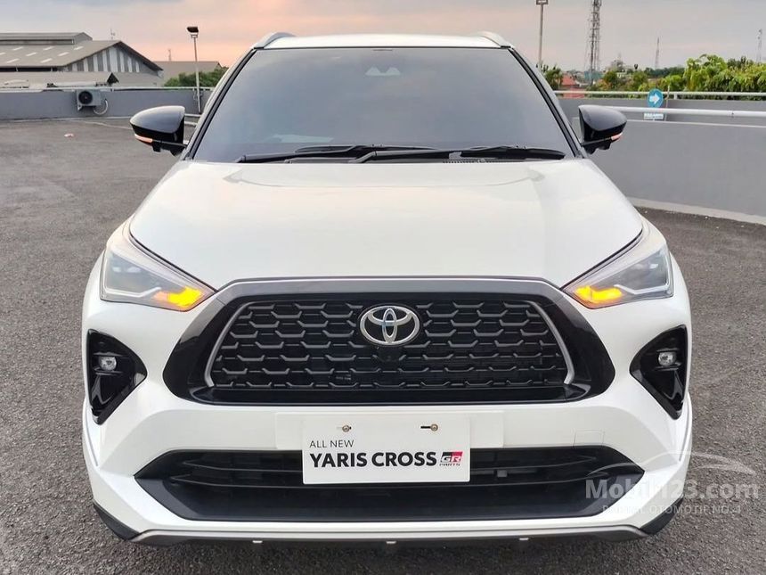 Jual Mobil Toyota Yaris Cross 2025 S HV with GR Parts Aero Pkg(Prem Clr ...