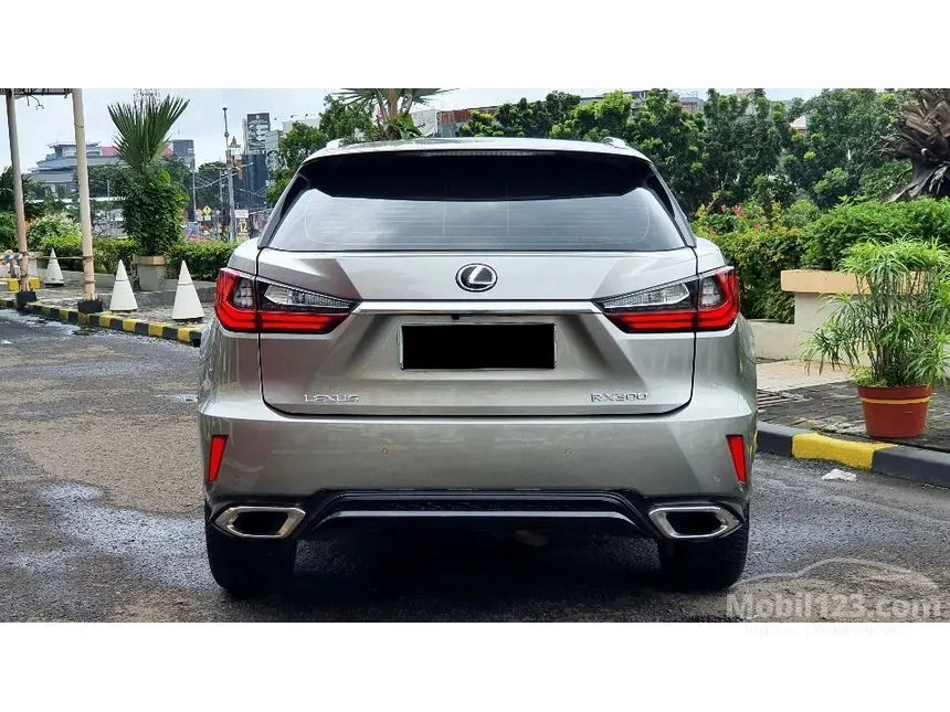 Jual Mobil Lexus RX300 2018 F-Sport 2.0 di DKI Jakarta Automatic SUV Silver Rp 895.000.000 ...