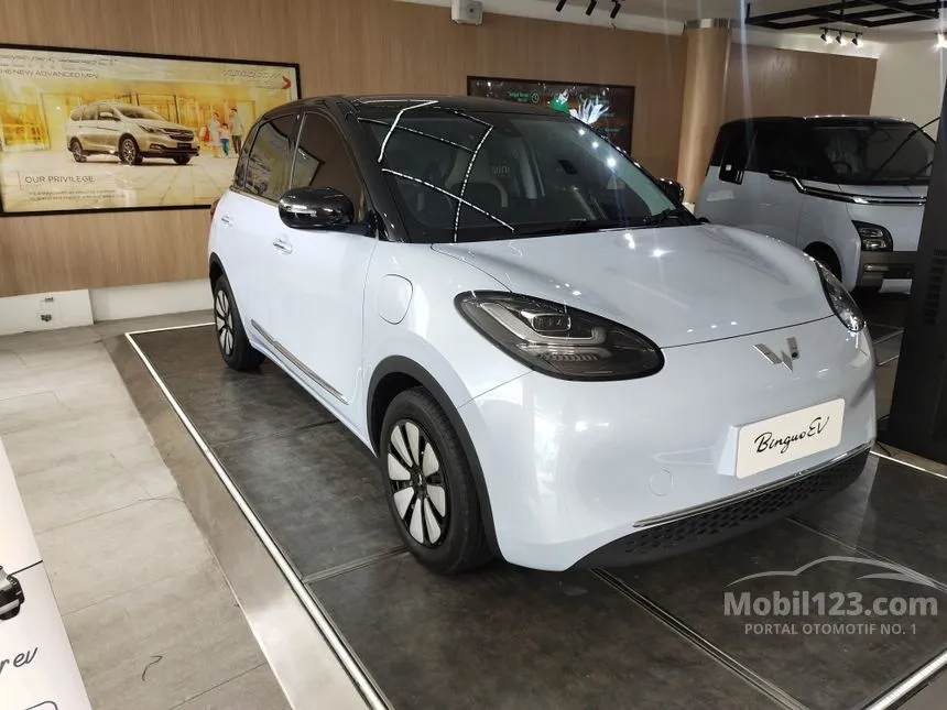 Jual Mobil Wuling Binguo EV 2023 410Km Premium Range di Jawa Barat Automatic Hatchback Biru Rp ...