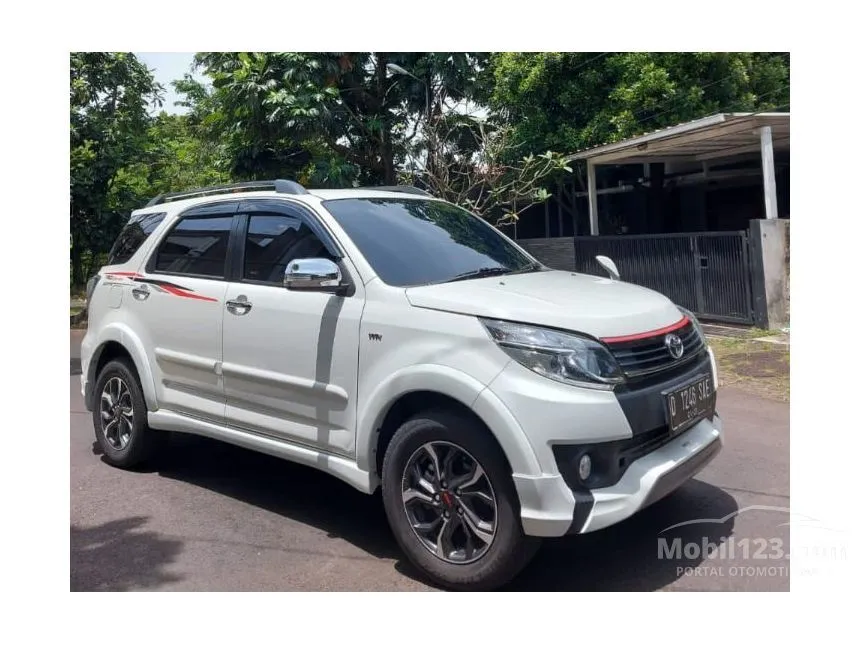 Jual Mobil Toyota Rush 2017 TRD Sportivo Ultimo 1.5 di Jawa Barat ...