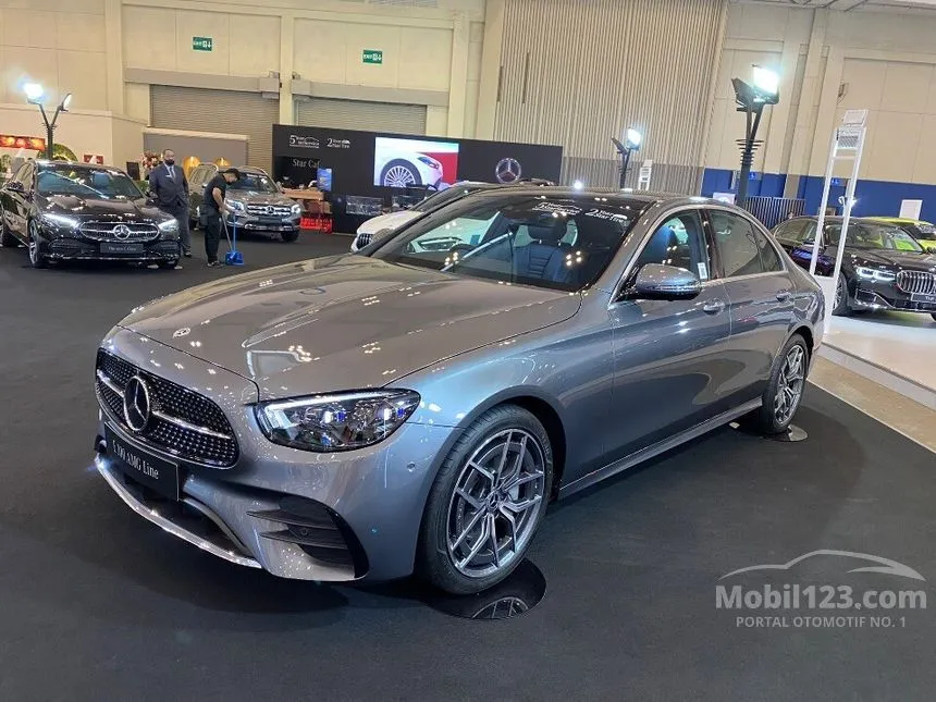 Jual Mobil Mercedes-Benz E300 2023 AMG Line 2.0 di DKI Jakarta Automatic Sedan Abu-abu Rp 1.380 ...