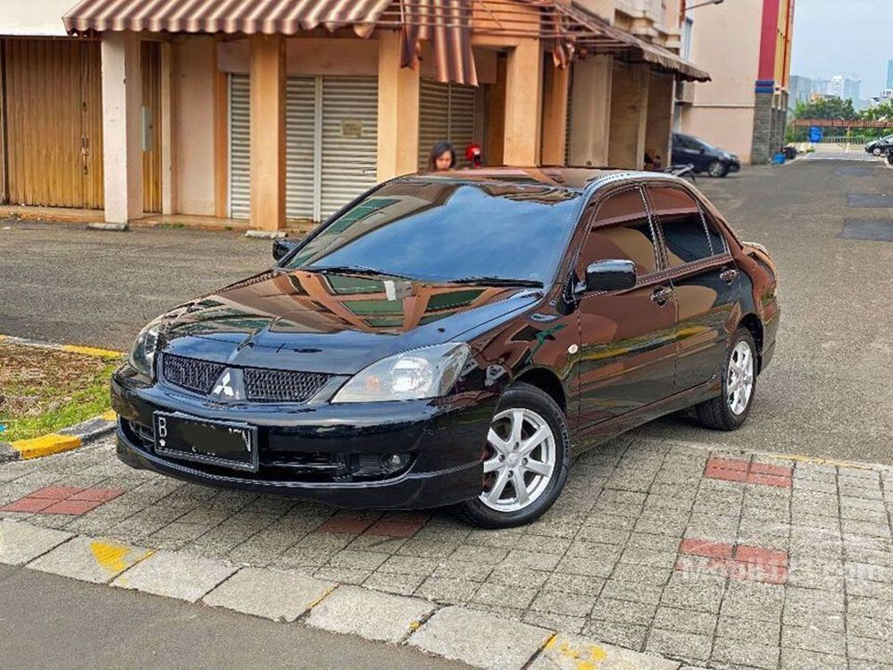 Mitsubishi Lancer Bekas 2010 ini Bisa Bayar DP Pakai Motor - Mobil ...