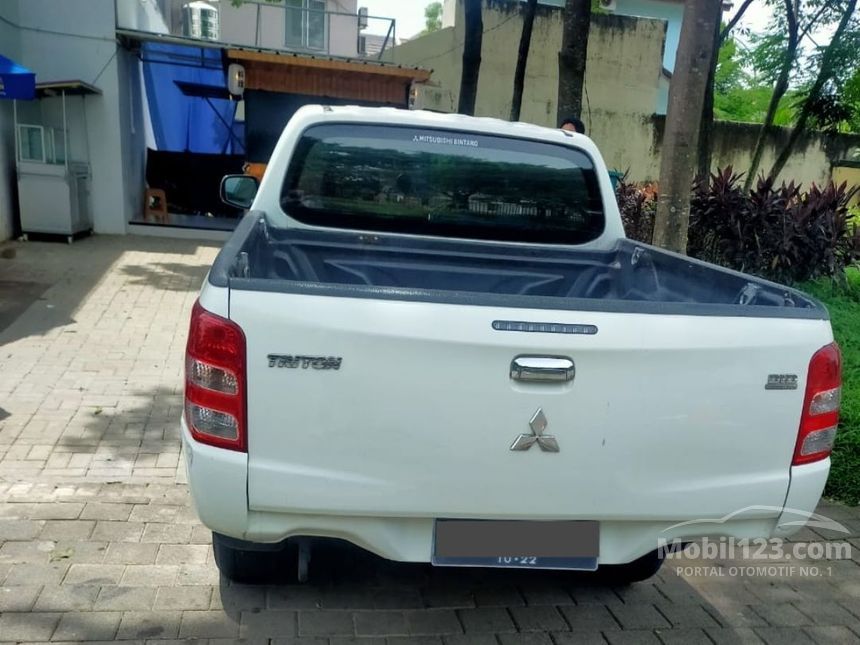 Jual Mobil Mitsubishi Strada Triton 2015 GLS 2.5 di Jawa Timur Manual ...