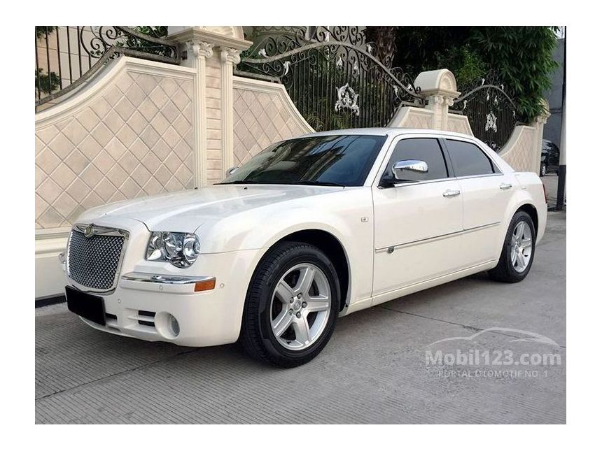Jual Mobil Chrysler 300C 2011 3.6 di DKI Jakarta Automatic Sedan Putih ...