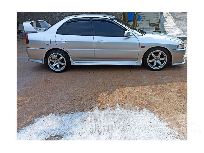Jual Mobil Mitsubishi Lancer 1997 GLXi 1.6 di Jawa Barat Manual Sedan ...