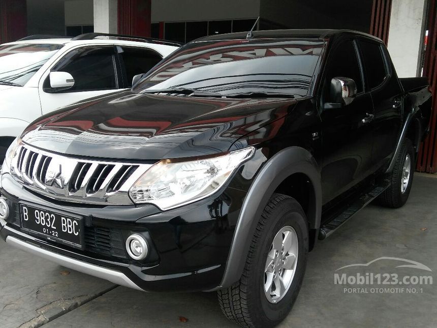 Jual Mobil Mitsubishi Triton 2016 EXCEED 2.5 di Jawa Barat Automatic ...