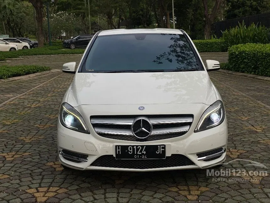 Jual Mobil Mercedes-Benz B200 2013 Sport 1.6 di Banten Automatic ...