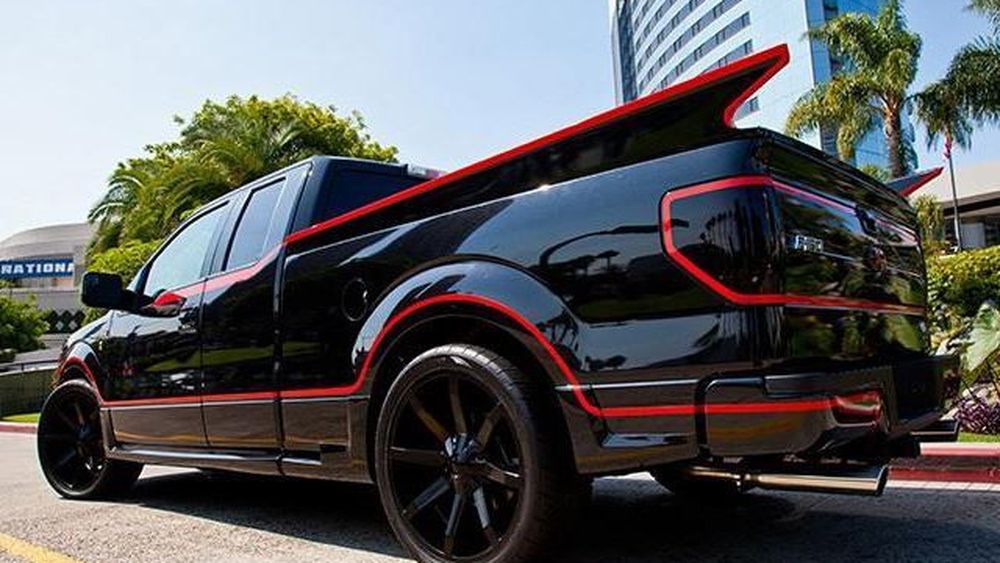 รถใหม่ล่าสุดของ Batman Ford F-150 ถูกจับกลายร่างเป็น Batmobile - ข่าวใน ...