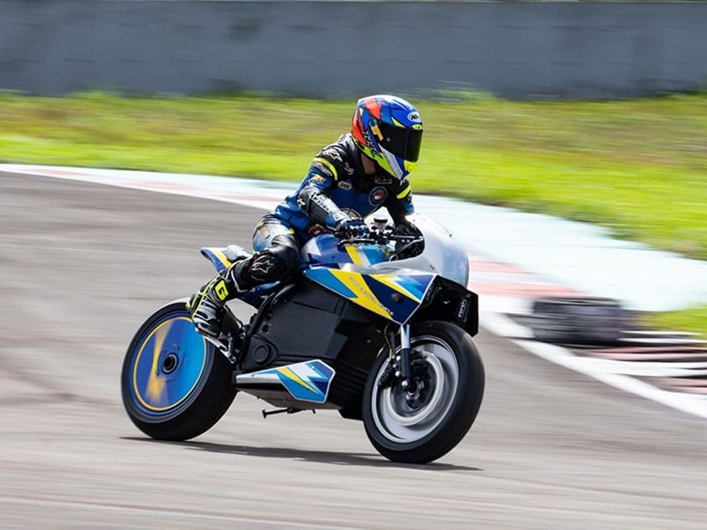 Motor Listrik dari UBL Diujicoba di Sentul, Meyakinkan di Trek Lurus ...