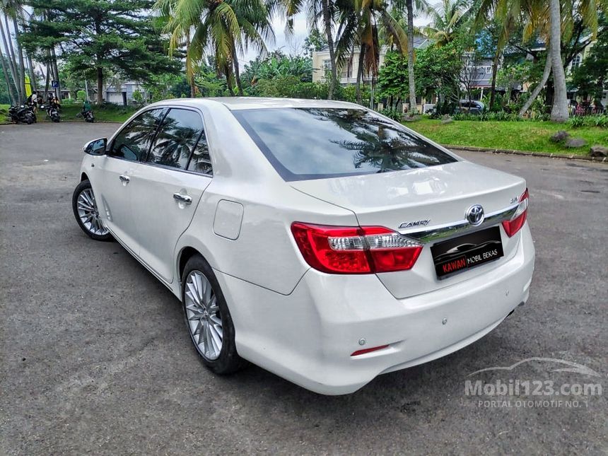 Jual Mobil Toyota Camry 2012 V 2.5 di DKI Jakarta Automatic Sedan Putih ...