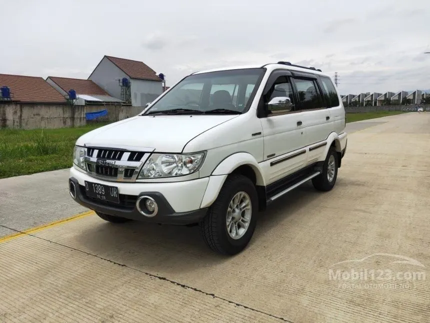 Jual Mobil Isuzu Panther 2015 GRAND TOURING 2.5 di Jawa Barat Manual ...