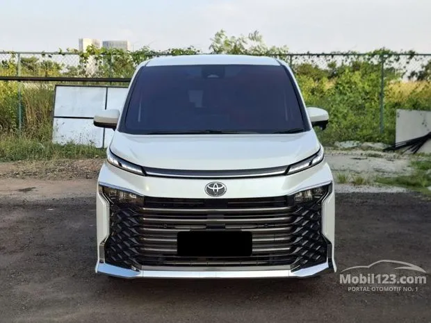 Jual Toyota Voxy Bekas 2025 di Indonesia Harga Murah, Kondisi Terbaik ...