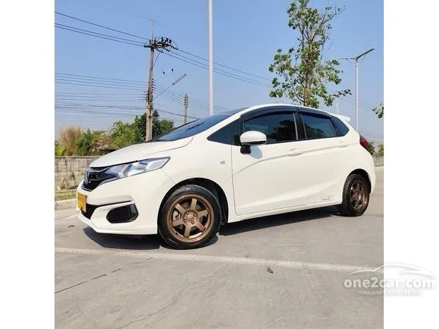 ธงชัยบริการ Chon Buri Mueang Chonburi Used Car Dealer