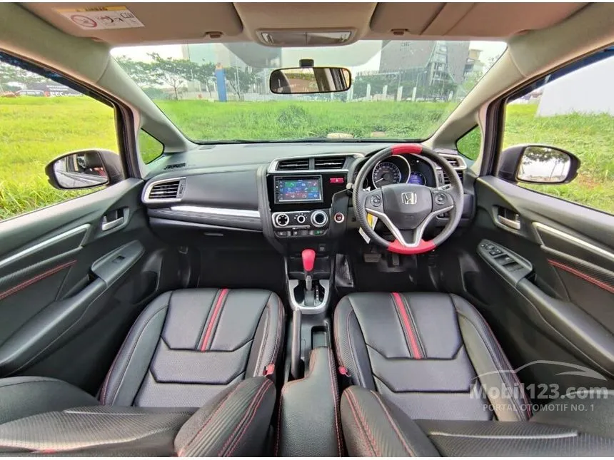 Jual Mobil Honda Jazz 2015 RS 1.5 di Banten Automatic Hatchback Abu-abu ...