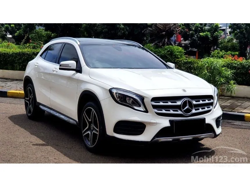 Jual Mobil Mercedes-Benz GLA200 2018 AMG 1.6 di DKI Jakarta Automatic ...