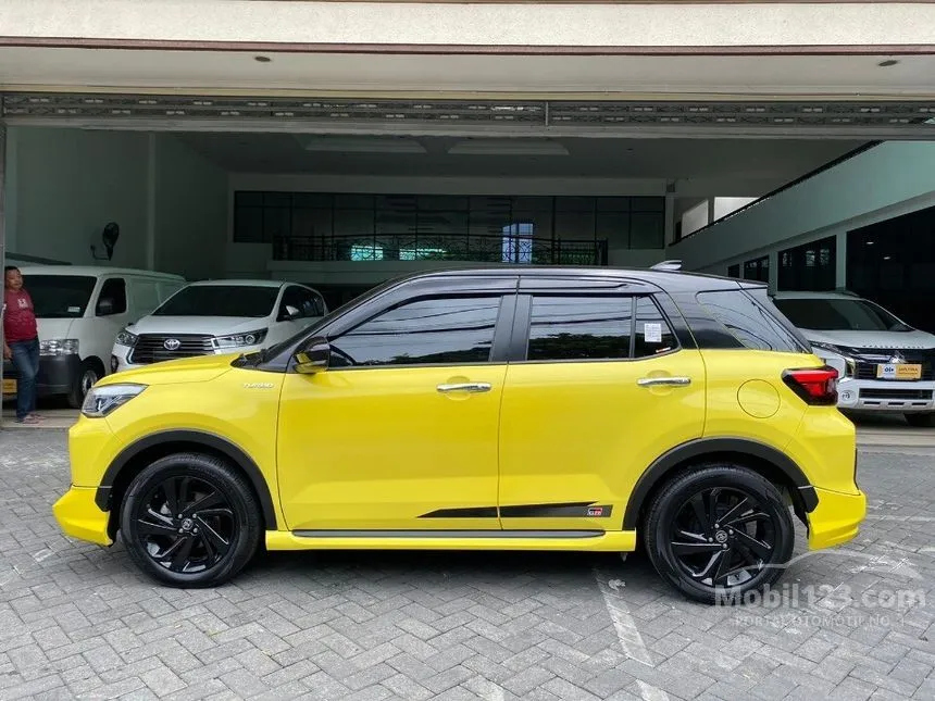 Jual Mobil Toyota Raize 2021 GR Sport 1.0 di Jawa Timur Automatic Wagon ...