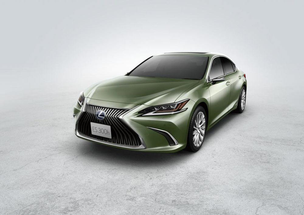All-New Seventh Generation Lexus ES Launched In Japan, Digital Outer ...