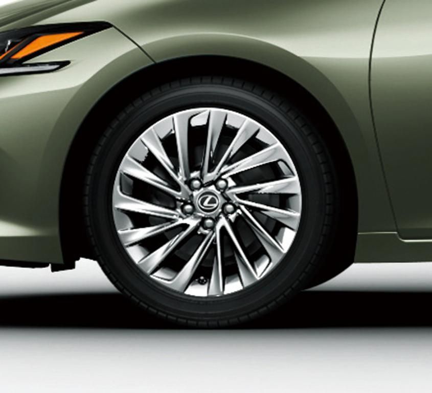 All-New Seventh Generation Lexus ES Launched In Japan, Digital Outer ...