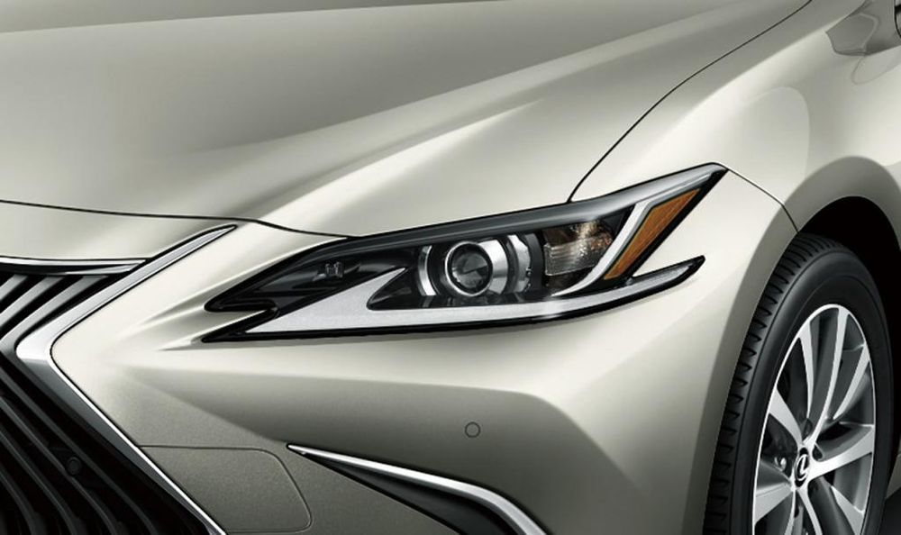 All-New Seventh Generation Lexus ES Launched In Japan, Digital Outer ...