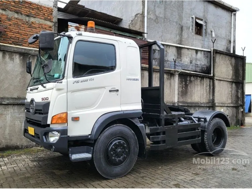Jual Mobil Hino Ranger 2017 7.7 7.7 di DKI Jakarta Manual Trucks Putih ...