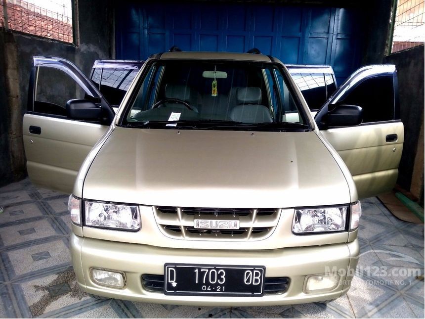 Jual Mobil Isuzu Panther 2001 LS Hi Grade 2.5 di Jawa Barat Manual SUV ...