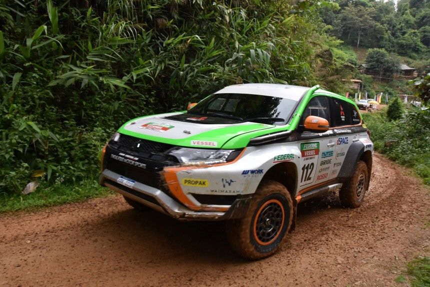 Mitsubishi Outlander PHEV Completes Asian Cross Country Rally - With ...