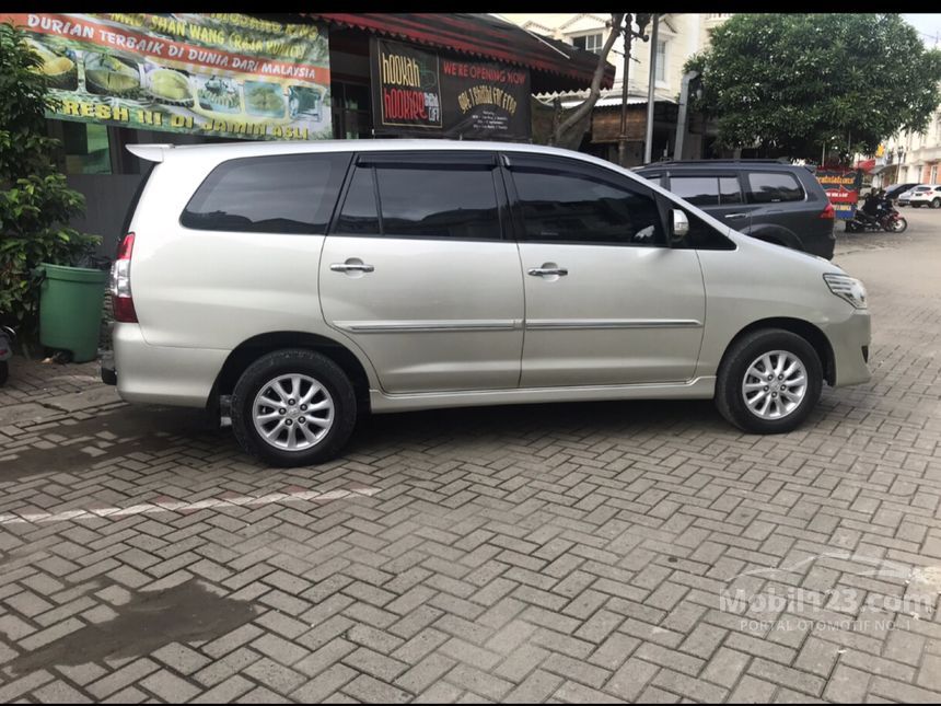 Jual Mobil Toyota Kijang Innova 2011 V 2.0 di DKI Jakarta Automatic MPV ...