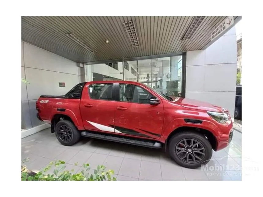 Jual Mobil Toyota Hilux 2023 GR Sport 2.8 di Banten Automatic Pick-up ...