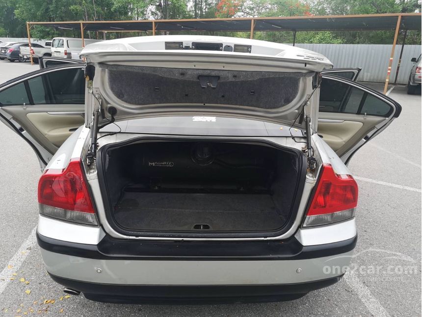 Volvo S60 2001 2.0 in กรุงเทพและปริมณฑล Automatic Sedan สีเงิน for ...