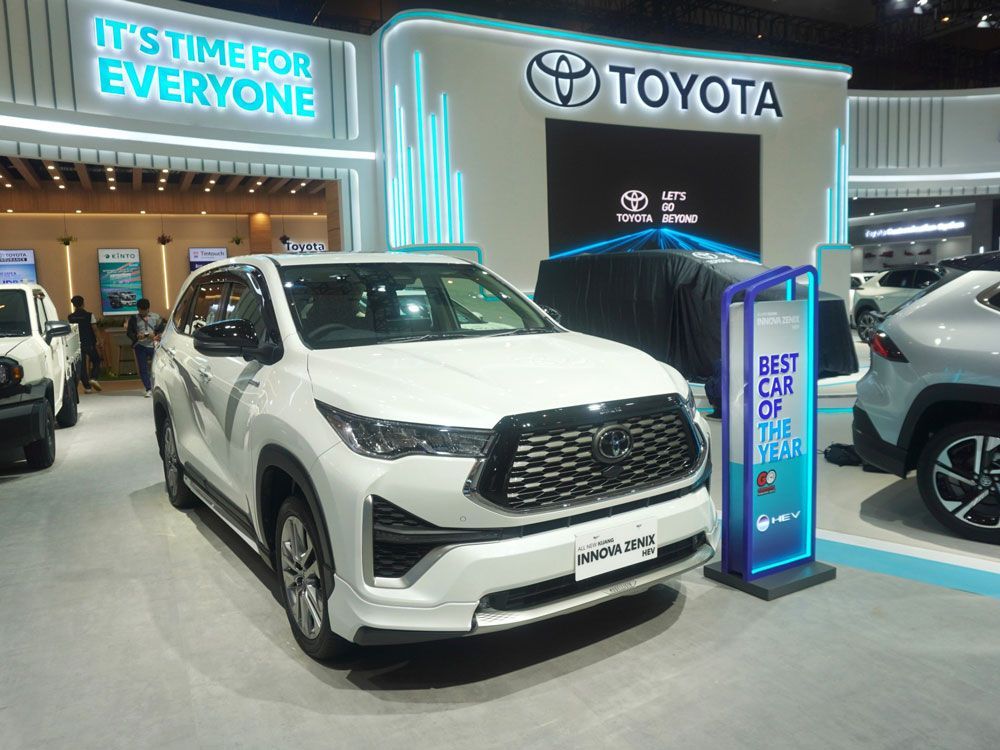 SPK Mobil Listrik Toyota di IIMS 2024 Melonjak, Innova Zenix Hybrid ...